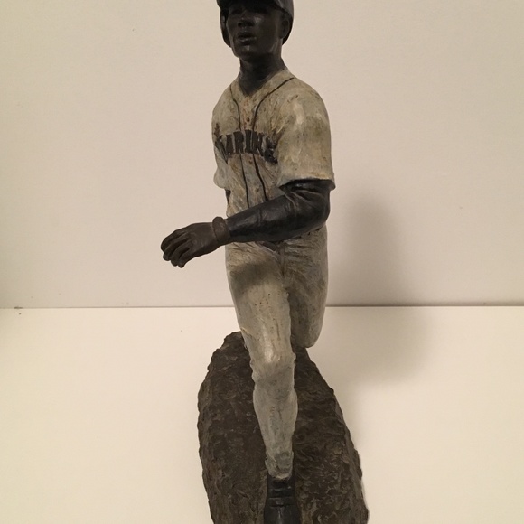 Bradford Williams | Art | Rare Limited Run Ken Griffey Jr Bronze Statue ...